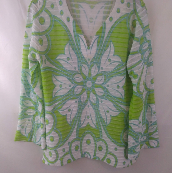 Before & After | Tops | Before After Lime Green Floral Tunic | Poshmark